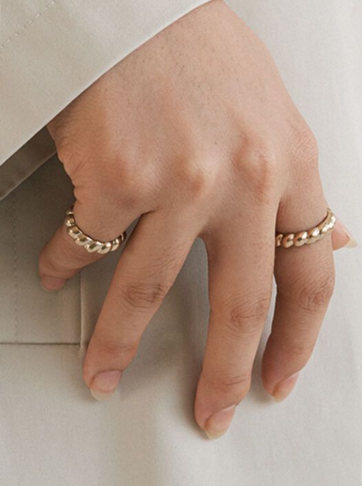 Twist ring (gold) - 감도 깊은 취향 셀렉트샵 29CM