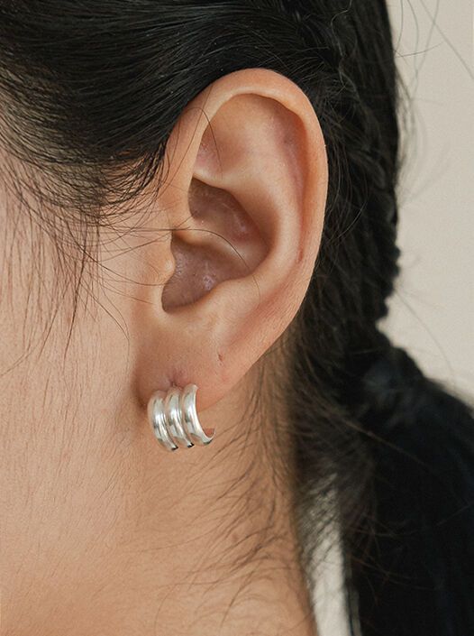 Triple earring - 감도 깊은 취향 셀렉트샵 29CM