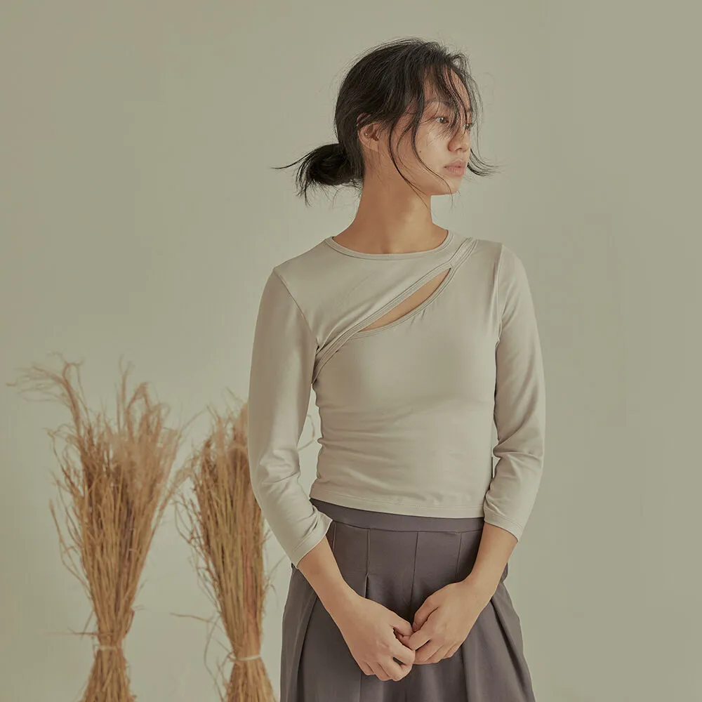 Moon Slit Top- 2Colors - 감도 깊은 취향 셀렉트샵 29CM