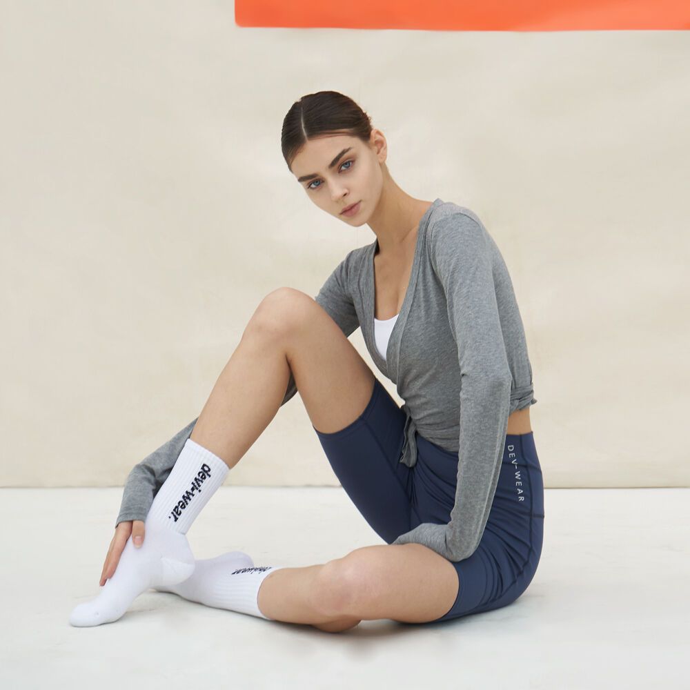 여성 요가복 DEVI-B0013-에쉬네이비 필라테스 군살제로 바이커 5부 - 감도 깊은 취향 셀렉트샵 29CM