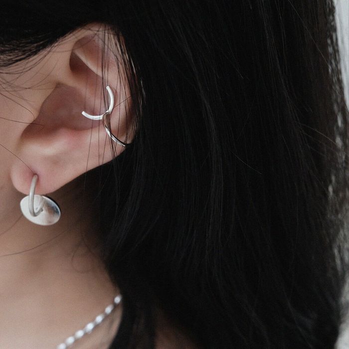 Semicircle earcuff - 감도 깊은 취향 셀렉트샵 29CM