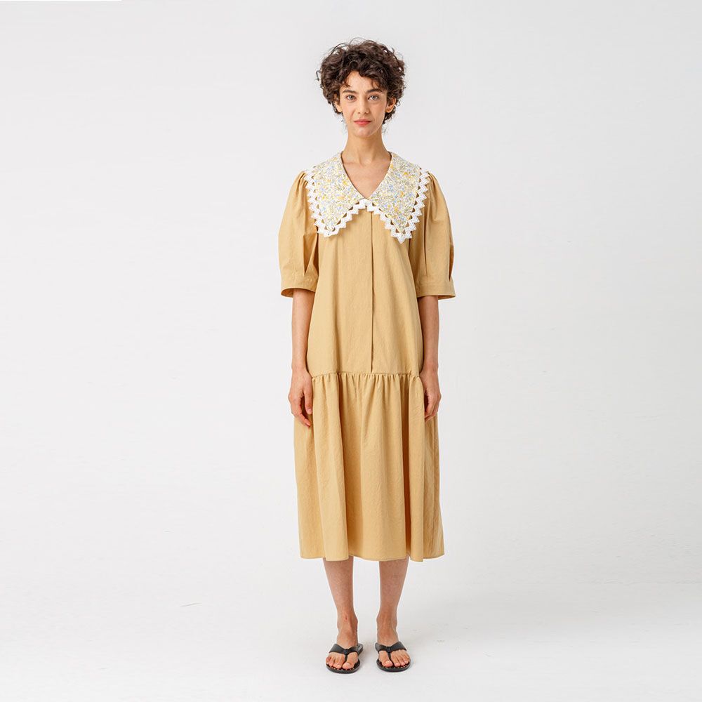 PAGE_Big collar dress_BEIGE - 감도 깊은 취향 셀렉트샵 29CM
