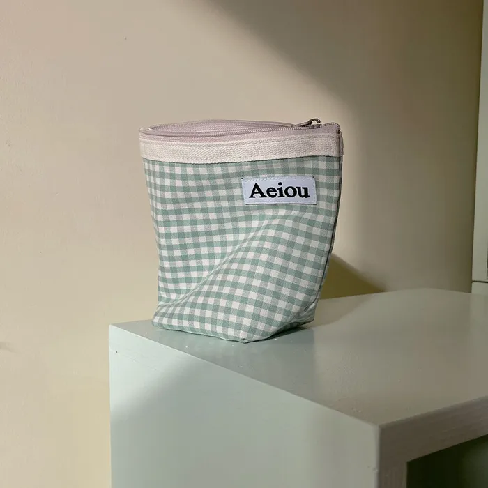 Aeiou Basic Pouch (M size) Blue Green Ginghamcheck - 감도 깊은 취향 셀렉트샵 29CM