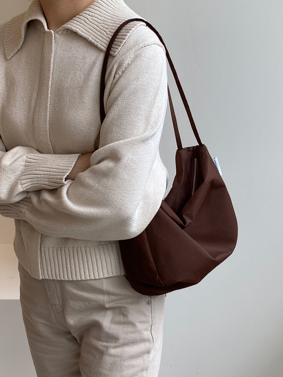 mellow shoulder bag_cream beige - 감도 깊은 취향 셀렉트샵 29CM