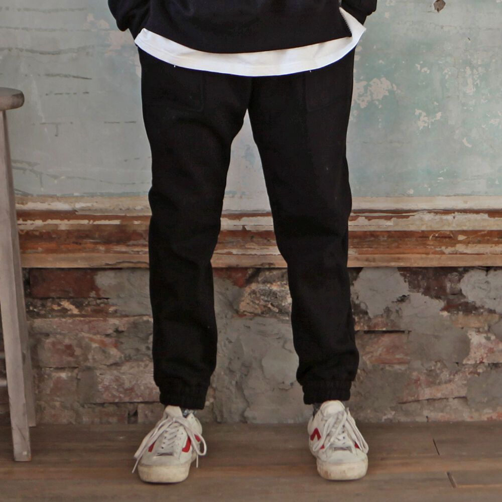 CP-17 기모 스웨트 팬츠_BK - 감도 깊은 취향 셀렉트샵 29CM