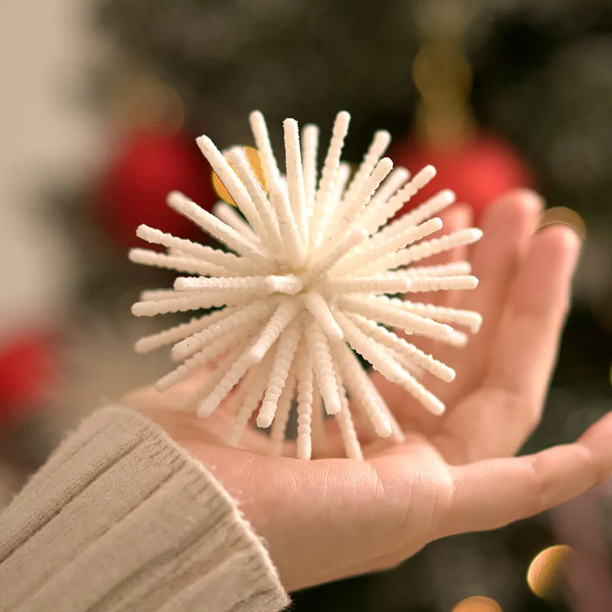 크리스마스 트리 장식 오너먼트 3D 눈꽃 1box (3ea) - 감도 깊은 취향 셀렉트샵 29CM