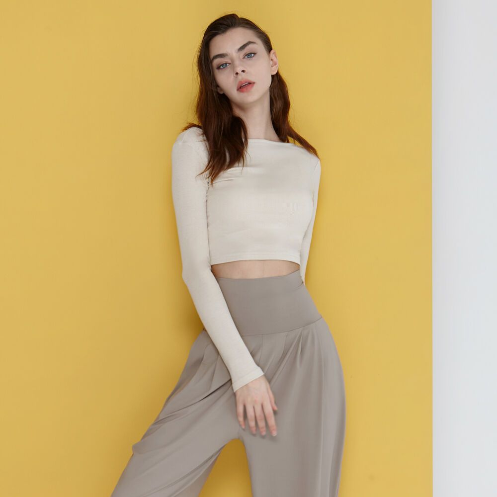 여성 요가복 DEVI-T0041-오트밀 필라테스 커브랩 크롭티 - 감도 깊은 취향 셀렉트샵 29CM