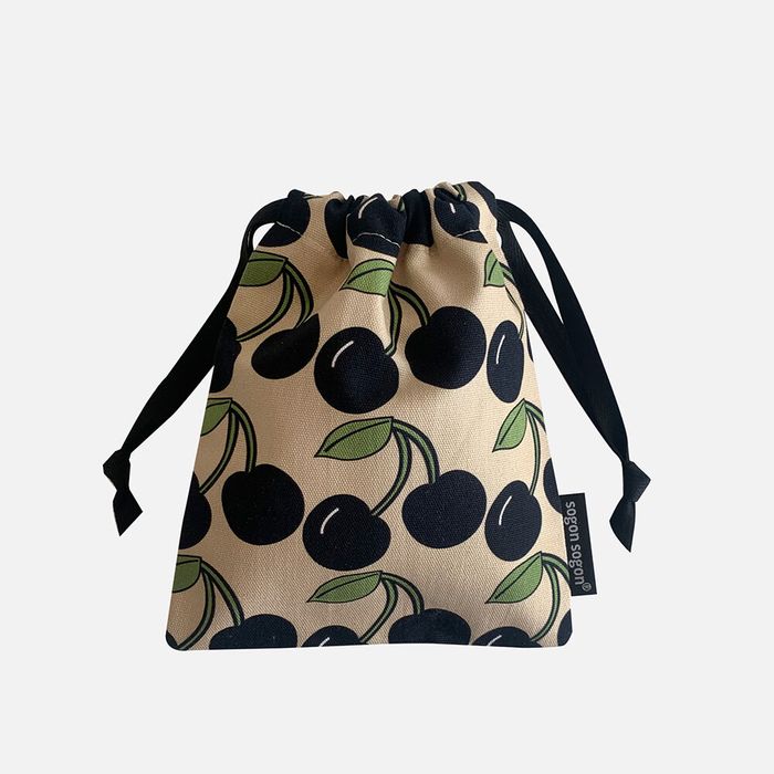 CHERRY BEIGE STRING POUCH S - 감도 깊은 취향 셀렉트샵 29CM