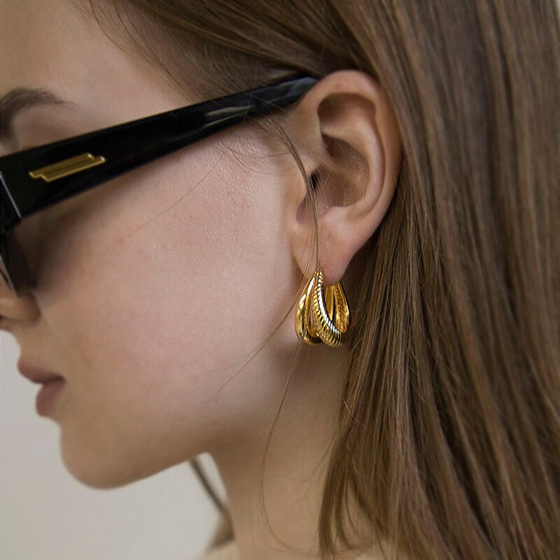 Double strap hoop - 감도 깊은 취향 셀렉트샵 29CM