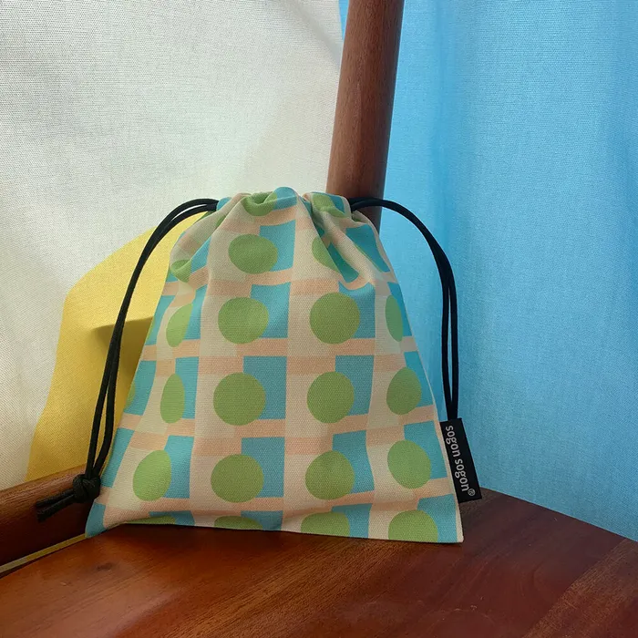 RETRO GREEN STRING POUCH R - 감도 깊은 취향 셀렉트샵 29CM