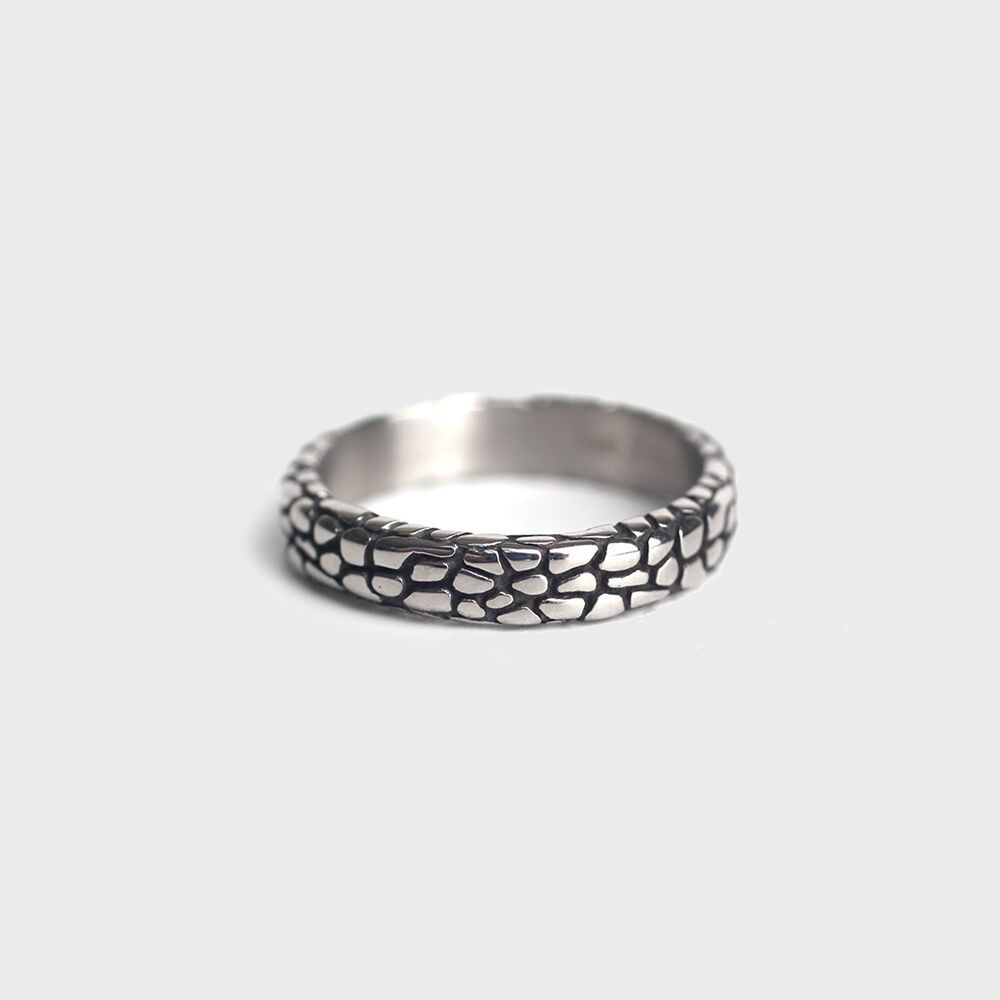 [써지컬스틸] JB051 Snake pattern ring - 감도 깊은 취향 셀렉트샵 29CM