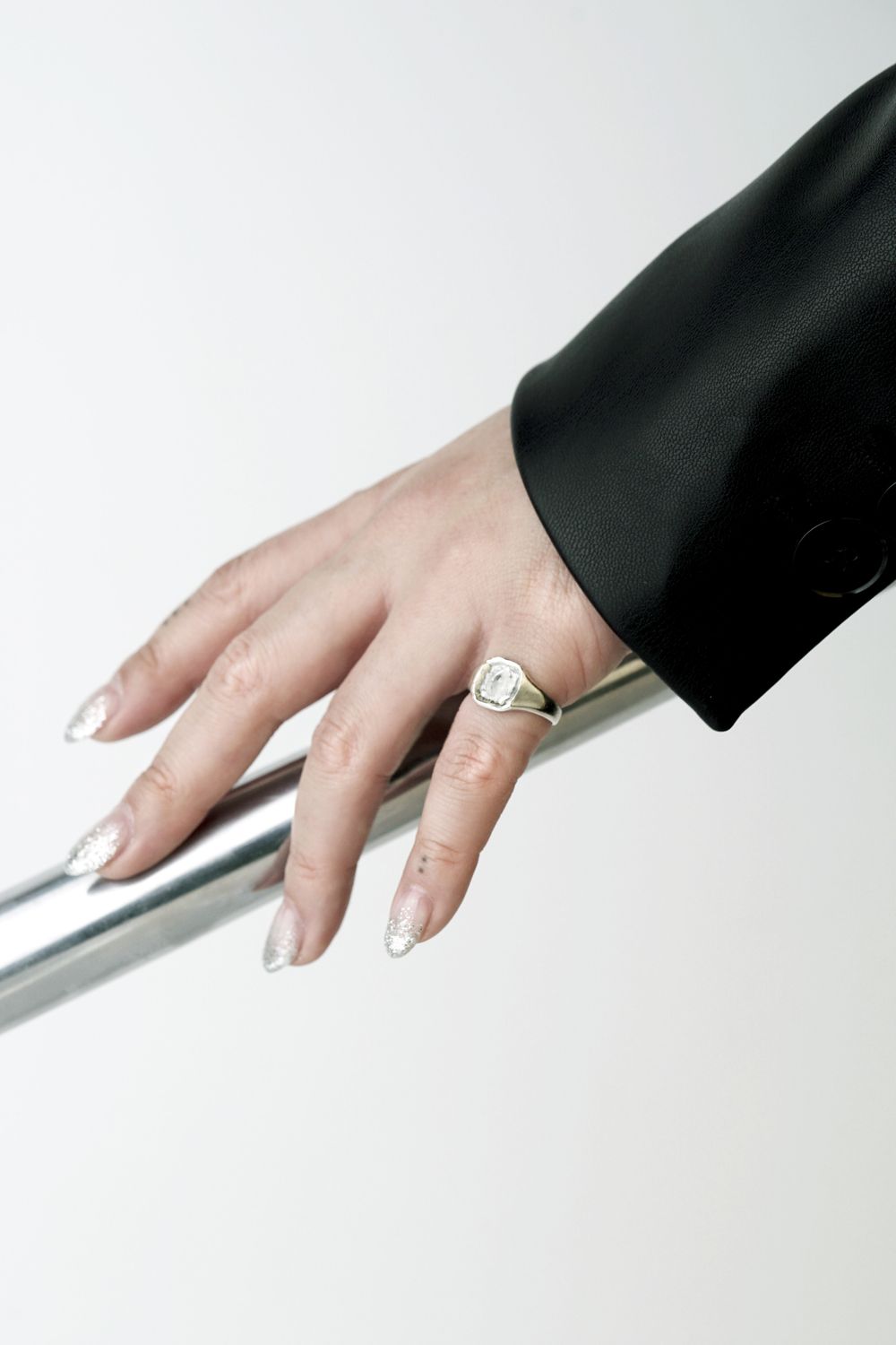 Melting Signet Ring 03 - 감도 깊은 취향 셀렉트샵 29CM