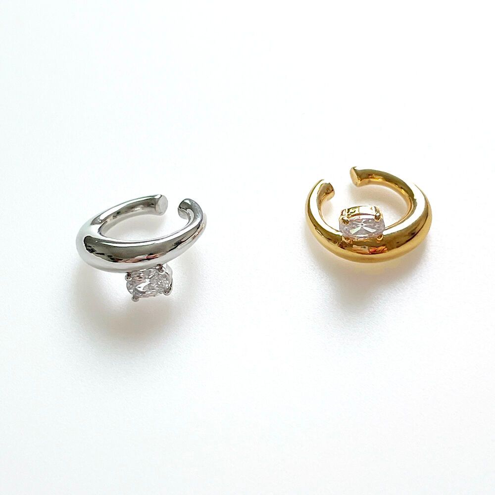 Oval Crystal Earcuff (2color) - 감도 깊은 취향 셀렉트샵 29CM
