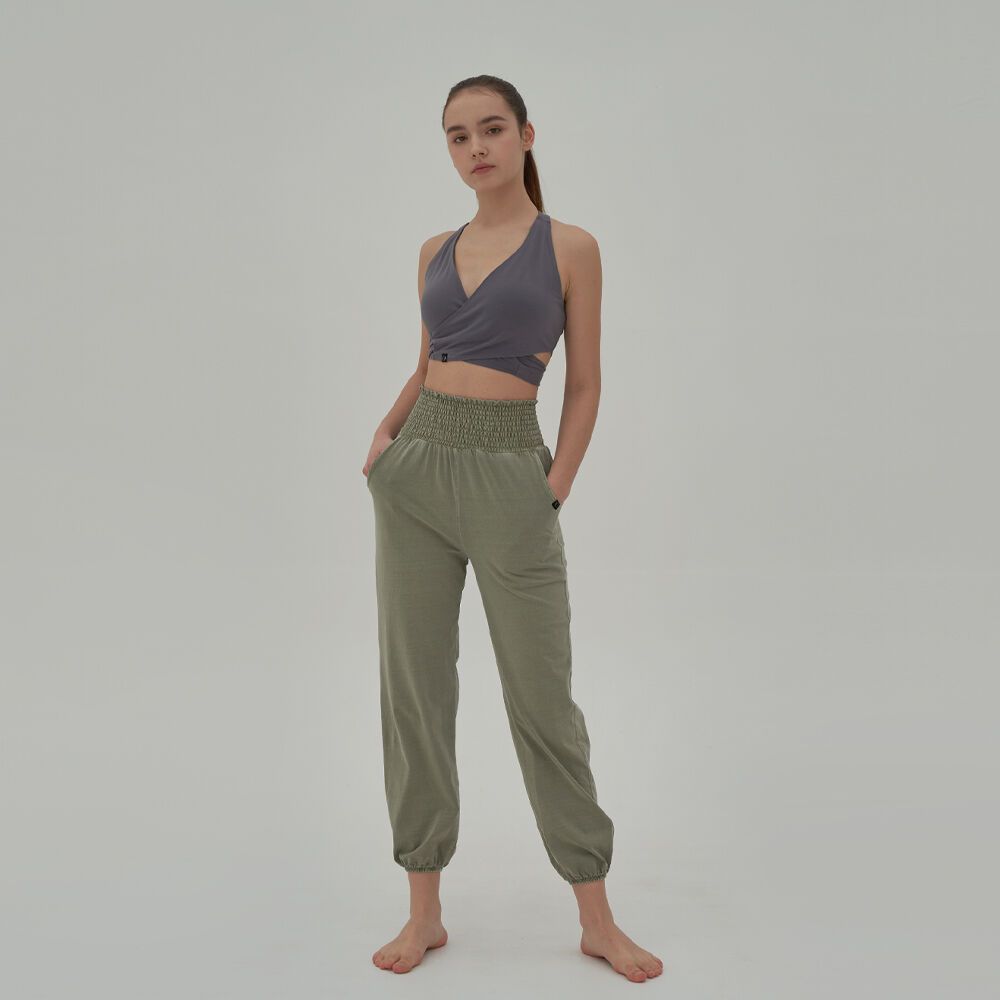 OZPN2030 스모킹 팬츠 - 라이트 카키 - 감도 깊은 취향 셀렉트샵 29CM