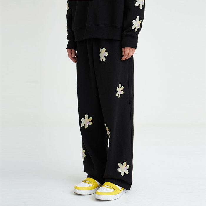 Flower Graphic Sweatpants Black - 감도 깊은 취향 셀렉트샵 29CM
