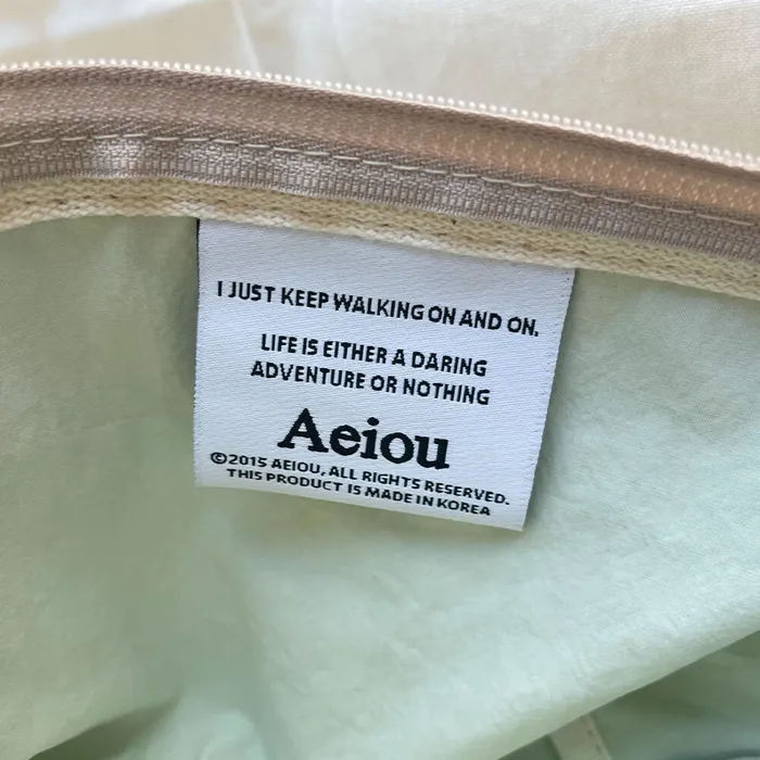 Aeiou Basic Pouch (L size) Classic Black - 감도 깊은 취향 셀렉트샵 29CM