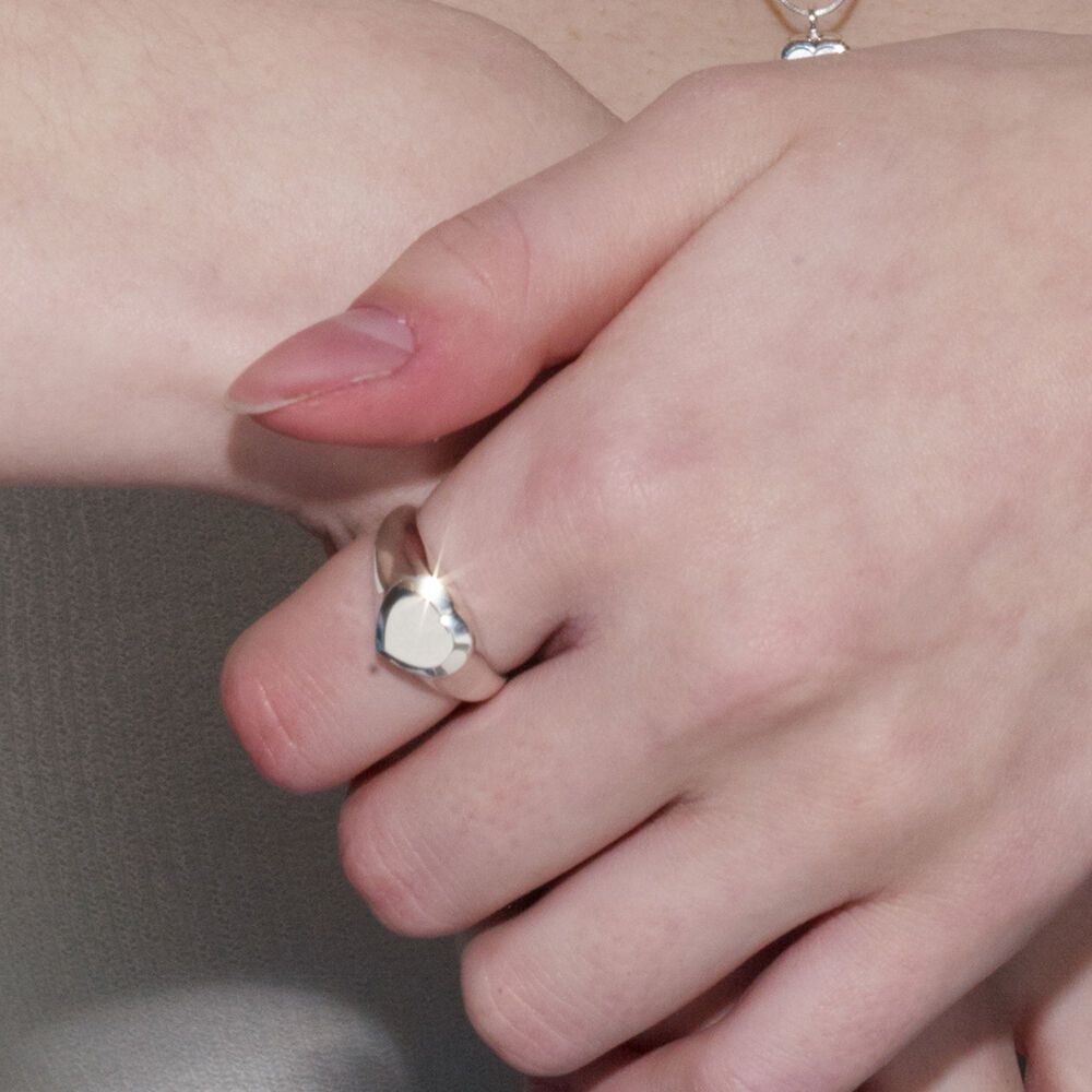 Baby Heart Ring - 감도 깊은 취향 셀렉트샵 29CM