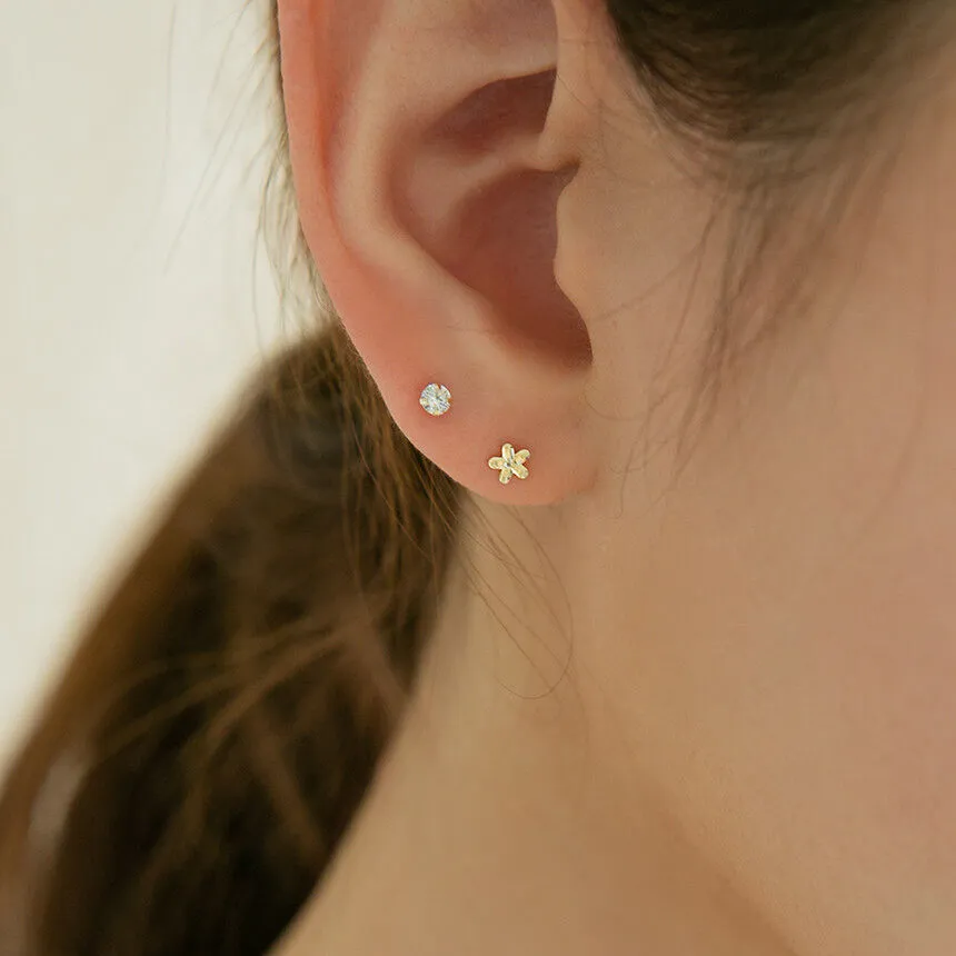 14k 미니 컷팅 플라워 귀걸이 (14k골드) #ES21 - 감도 깊은 취향 셀렉트샵 29CM