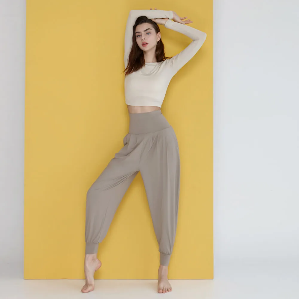 여성 요가복 DEVI-B0041-샌드 필라테스 하렘팬츠 9부팬츠 - 감도 깊은 취향 셀렉트샵 29CM