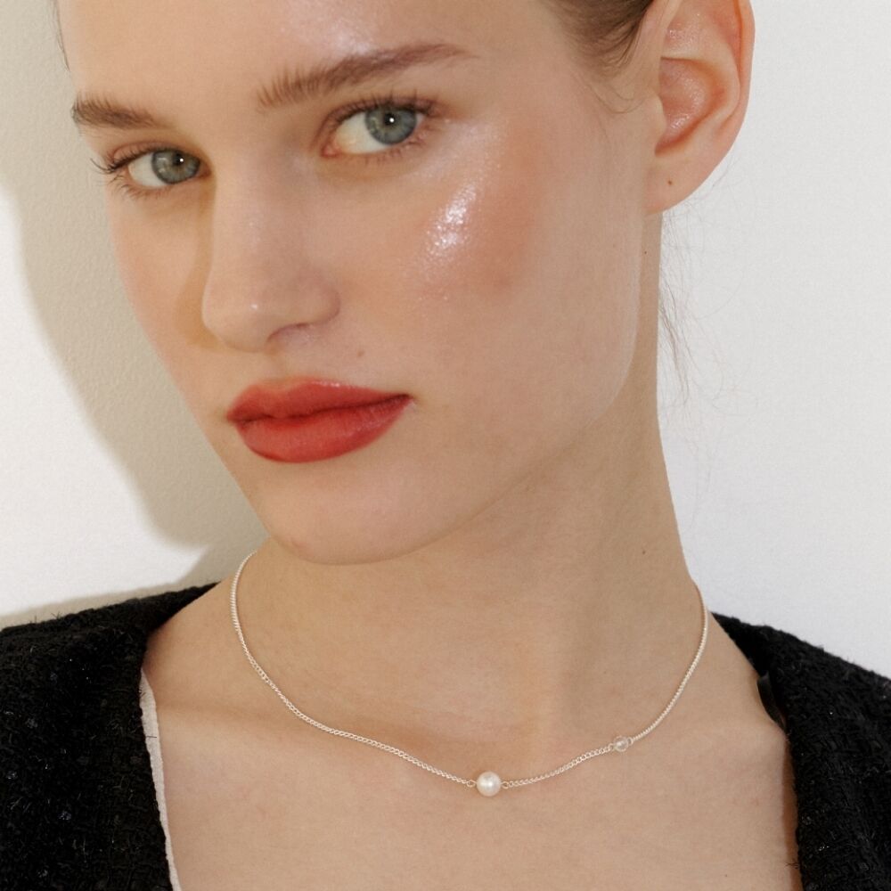 [Silver] Pearl & Crystal Necklace - 감도 깊은 취향 셀렉트샵 29CM