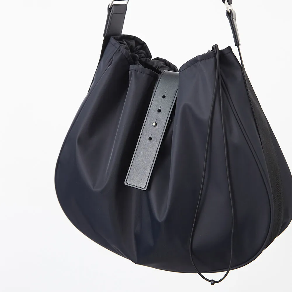 Wavy Bag High Density Nylon Black - 감도 깊은 취향 셀렉트샵 29CM