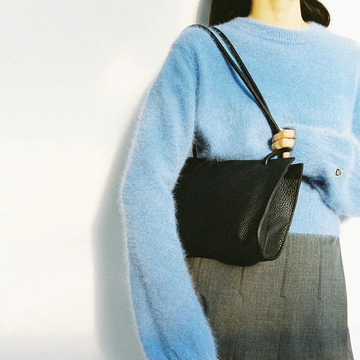 PLAIN SQUARE (BK) - 감도 깊은 취향 셀렉트샵 29CM