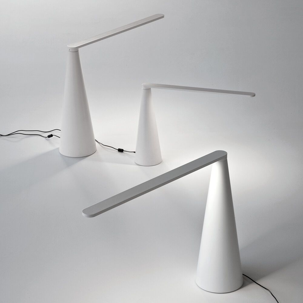 Martinelli Luce Elica Table Lamp 엘리카 테이블램프 - 감도 깊은 취향 셀렉트샵 29CM