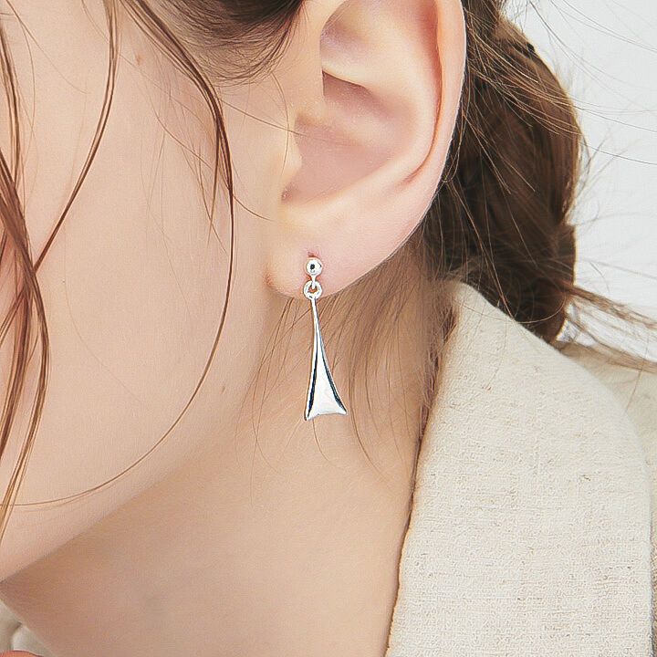 Crescendo Silver Drop Earring Ie260 [Silver] - 감도 깊은 취향 셀렉트샵 29CM