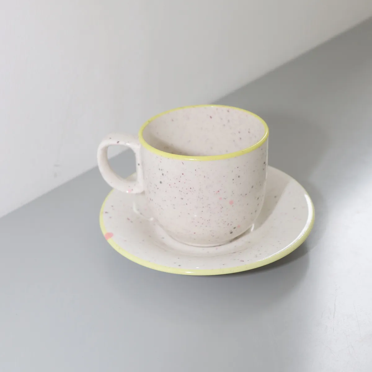 line mug/saucer set(2colors) - 감도 깊은 취향 셀렉트샵 29CM