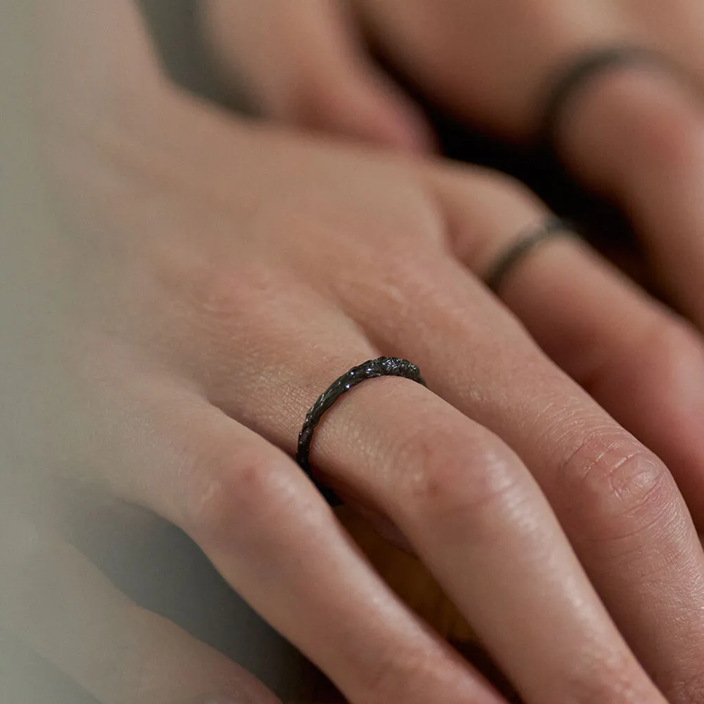 Twig Slim Ring (black) - 감도 깊은 취향 셀렉트샵 29CM