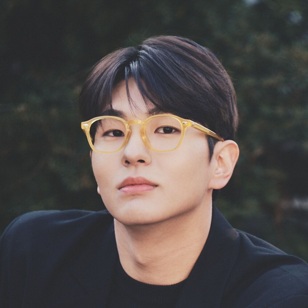 [ALOXROUNZ] 프렌치 스퀘어 ARA7102 C1 엠버 - 감도 깊은 취향 셀렉트샵 29CM