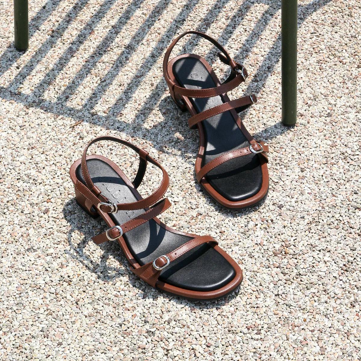 [클라비엔]Lizz strap sandals_CB0069_brown - 감도 깊은 취향 셀렉트샵 29CM