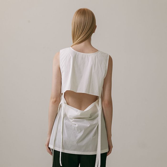 22SS_Back Open Top (Ivory) - 감도 깊은 취향 셀렉트샵 29CM