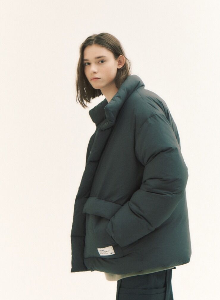 [티메이커]시그니처 패치 덕다운 푸퍼 점퍼_RAC5JJ1601GR - 감도 깊은 취향 셀렉트샵 29CM