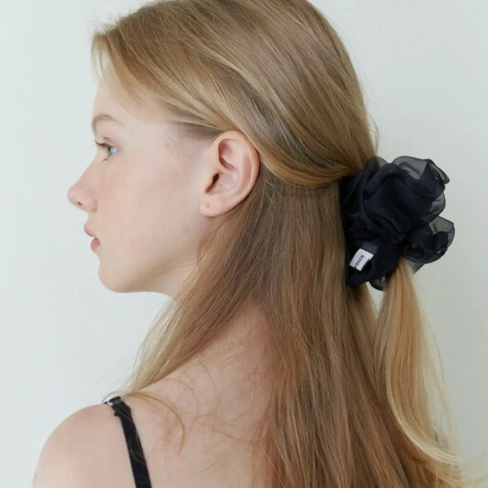black organdy scrunch - 감도 깊은 취향 셀렉트샵 29CM