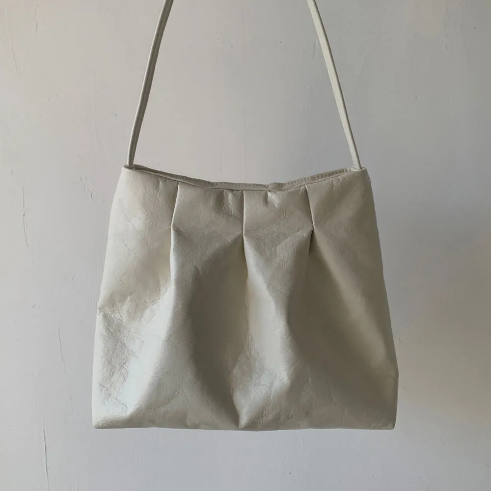 Vegan Leather Pottery Bag - medium - 감도 깊은 취향 셀렉트샵 29CM