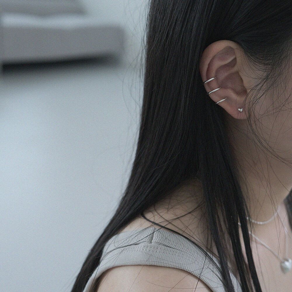 Triple middle earcuff - 감도 깊은 취향 셀렉트샵 29CM