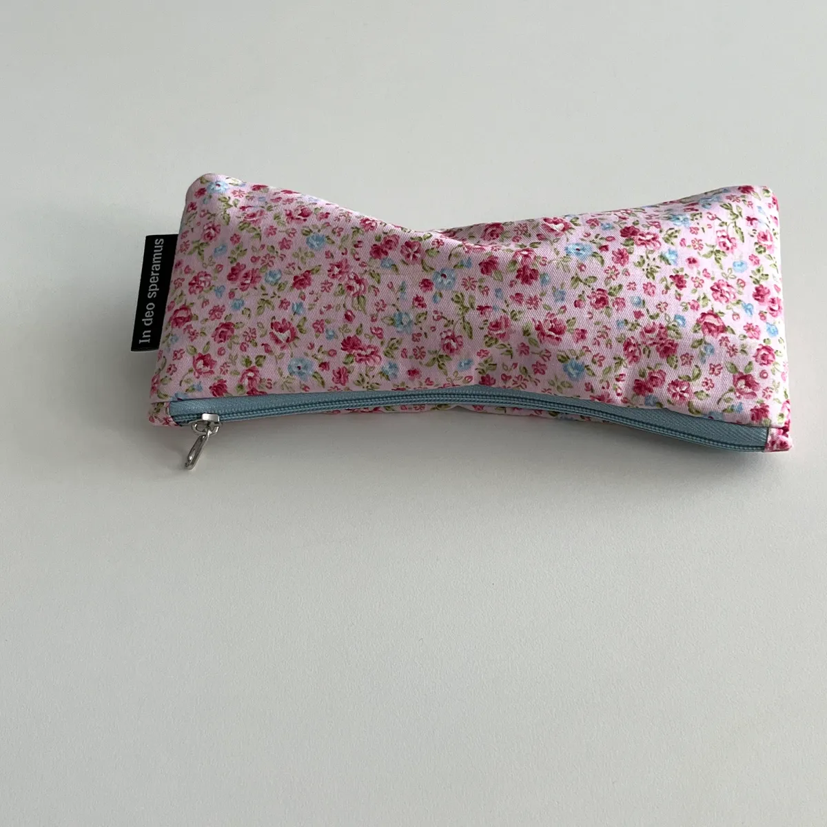 핑크로즈 필통(Pink rose pencil case) - 감도 깊은 취향 셀렉트샵 29CM