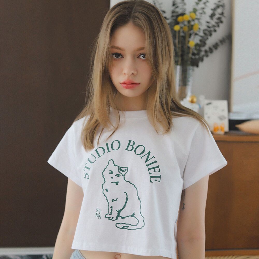 크롭티 캣 심볼(Crop Cat Symbol) 그래픽 루즈 티셔츠 화이트 - 감도 깊은 취향 셀렉트샵 29CM
