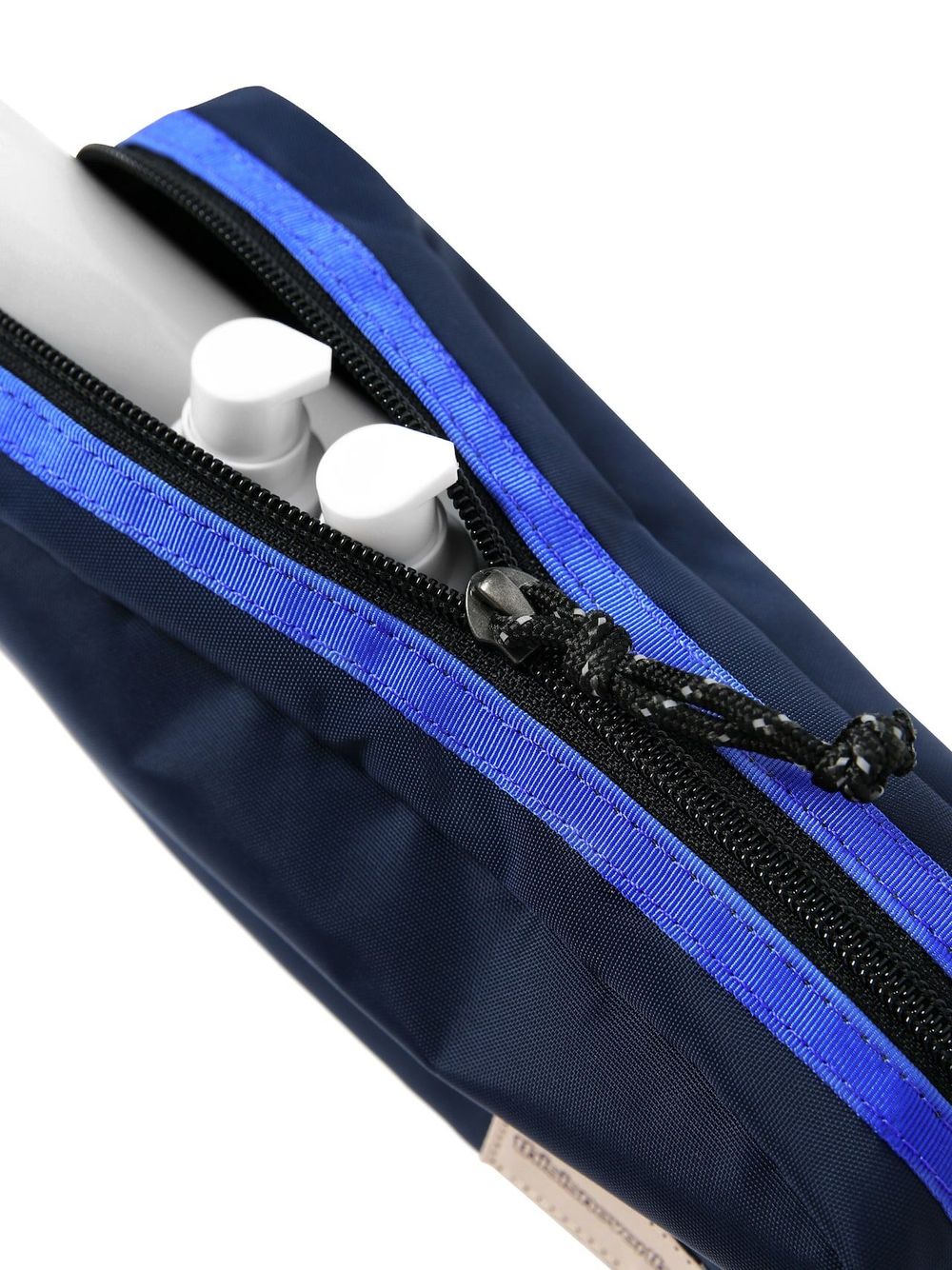 Leicht MP Pouch Navy - 감도 깊은 취향 셀렉트샵 29CM