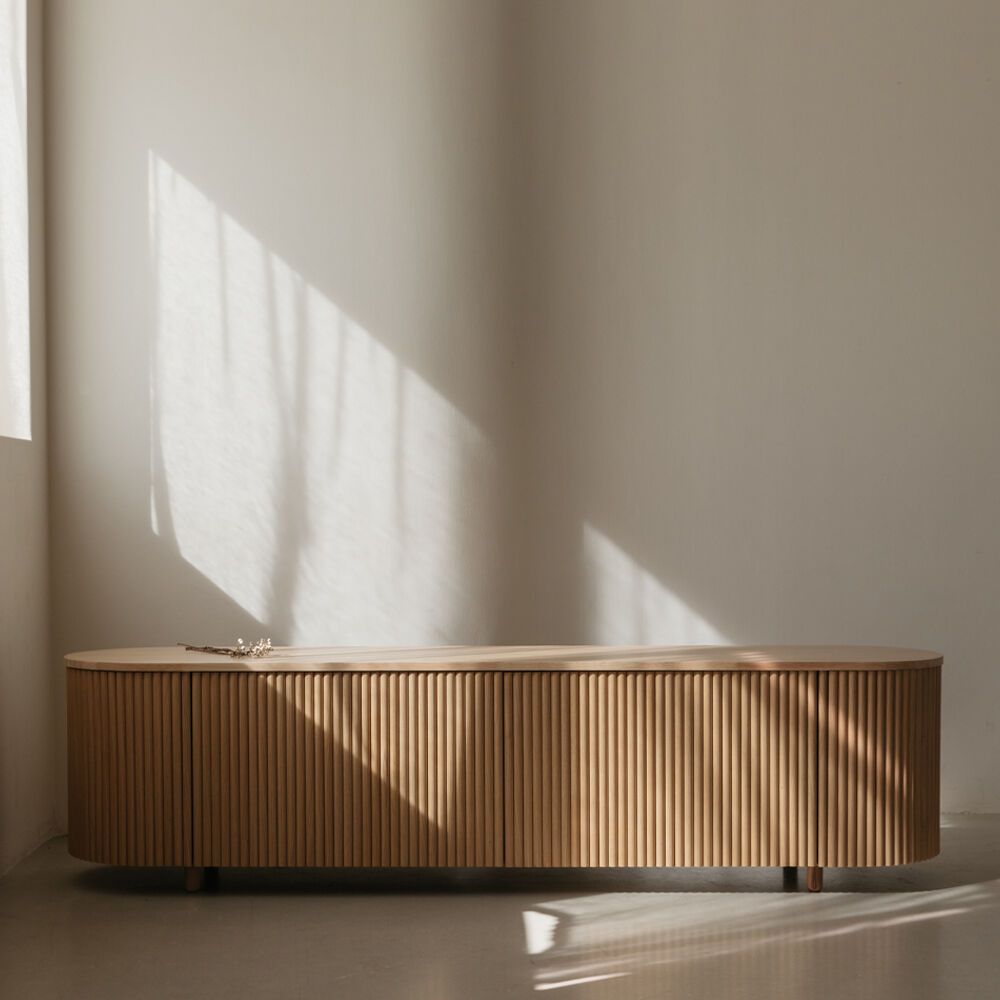 블레어 거실장 TV다이 장식장 낮은다리 오크 - 감도 깊은 취향 셀렉트샵 29CM