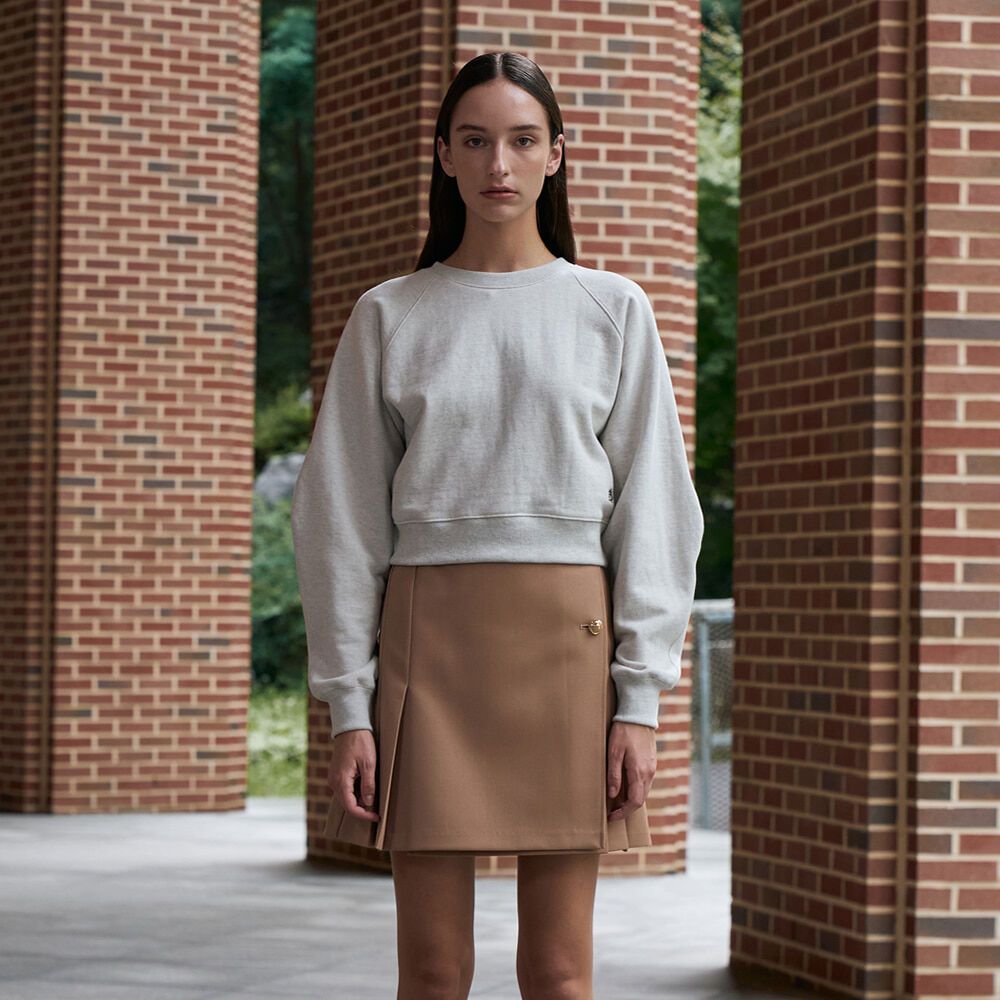 Mockney Crop Sweatshirt - 감도 깊은 취향 셀렉트샵 29CM