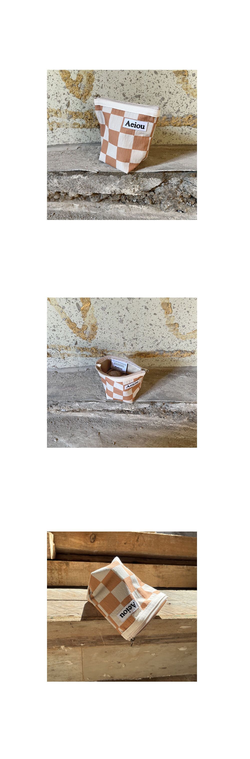 Aeiou Basic Pouch (M size) Checkerboard Brass - 감도 깊은 취향 셀렉트샵 29CM