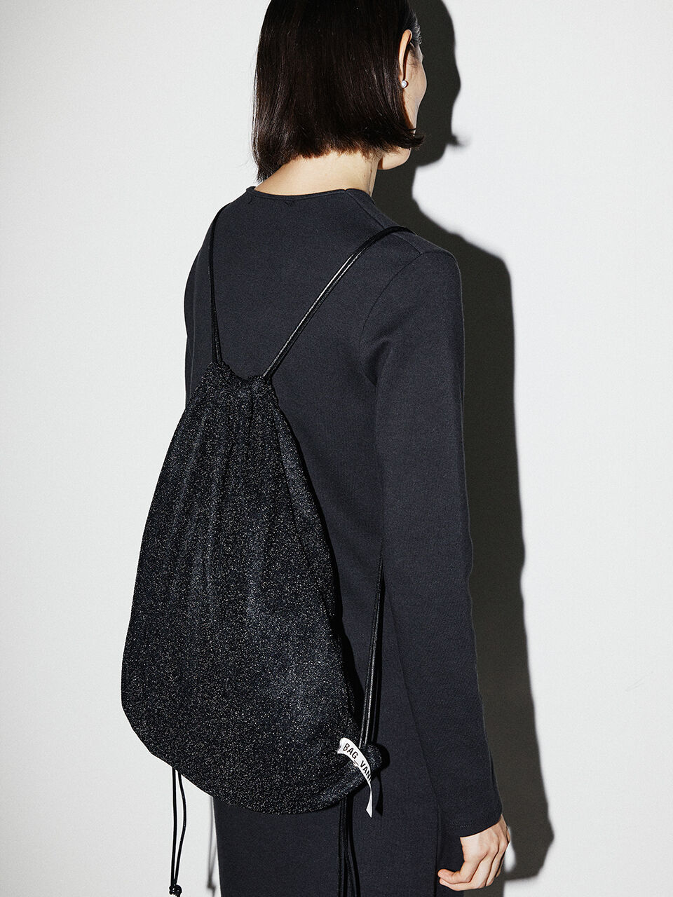 glitter gym sack_black - 감도 깊은 취향 셀렉트샵 29CM
