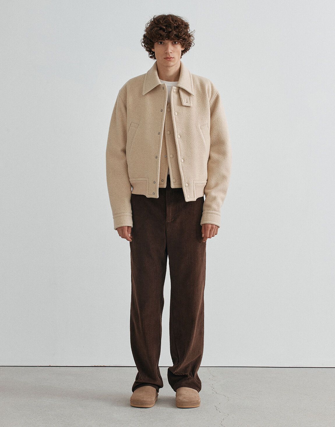 HET SQUARE BOMBER JACKET (BEIGE) - 감도 깊은 취향 셀렉트샵 29CM