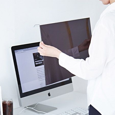 픽셀로 모니터보안필름 사생활보호 정보보호 거치형 맥북 삼성 엘지(LG)27인치 - 감도 깊은 취향 셀렉트샵 29CM
