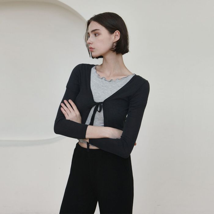 여성 요가복 DEVI-T0063-차콜 필라테스 리본 크롭 가디건 - 감도 깊은 취향 셀렉트샵 29CM