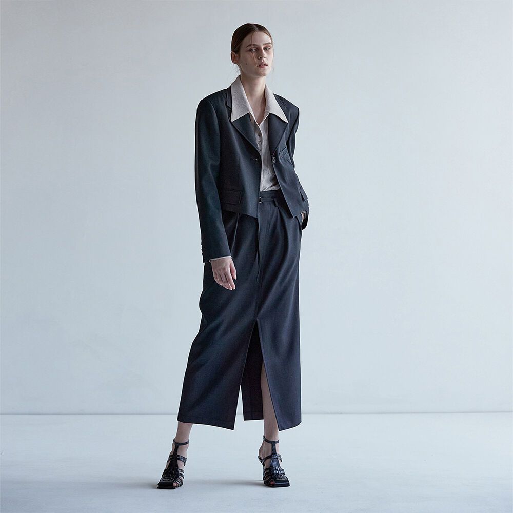 BELTED TUCK LONG SKIRT_CHARCOAL - 감도 깊은 취향 셀렉트샵 29CM