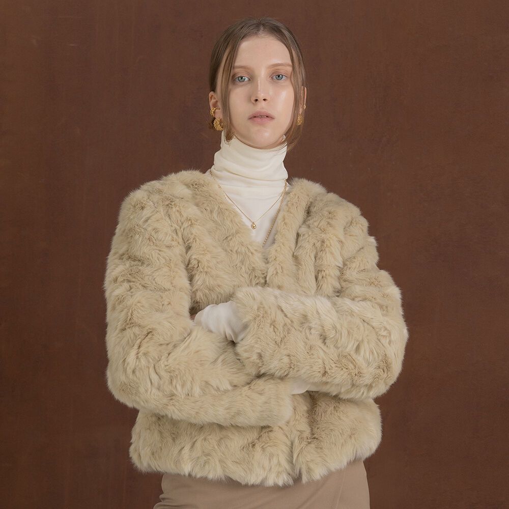 솔라이아 에코퍼 숏 재킷 SOLAIA eco fur no-collar short jacket (beige) - 감도 깊은 취향 셀렉트샵 29CM