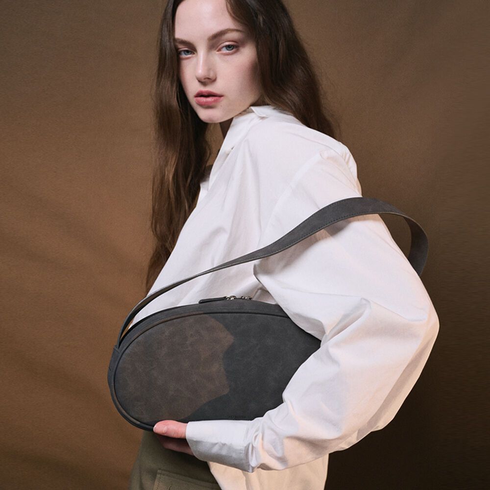 Stone bag suede gray - 감도 깊은 취향 셀렉트샵 29CM